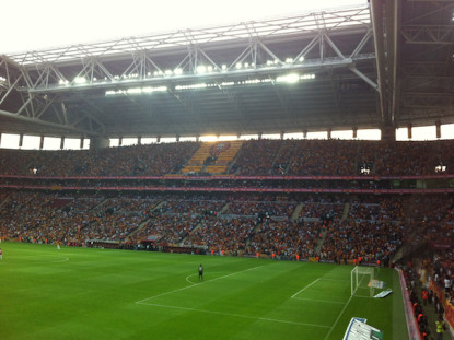 TT Arena’da ‘Dev’ Temizliği Kimler Yapıyor? | 5Harfliler.com