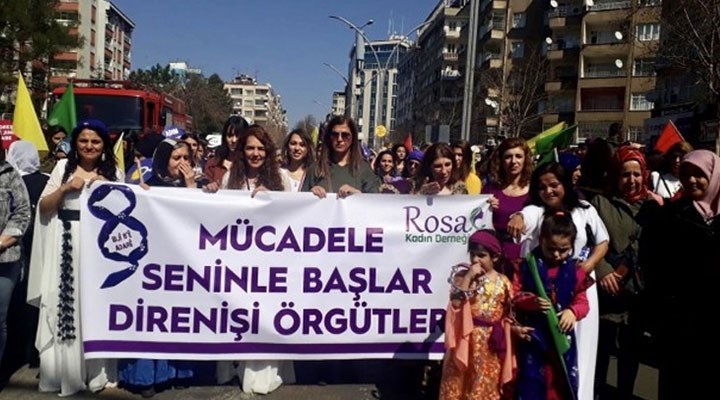 Amed’de Direnişin Kadın Hali: Rosa Kadın Derneği | 5Harfliler.com Amed’de Direnişin Kadın Hali: Rosa Kadın Derneği | 5Harfliler.com